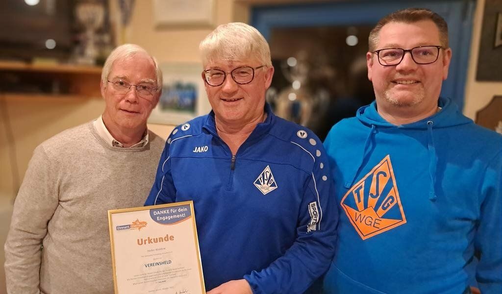 Mit Ehrung überrascht - Osterholzer Anzeiger - Anzeiger Verlag